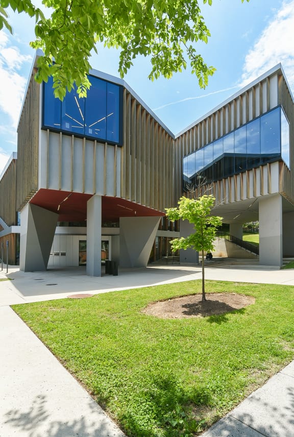The Colonnade | Apartments in Washington, DC