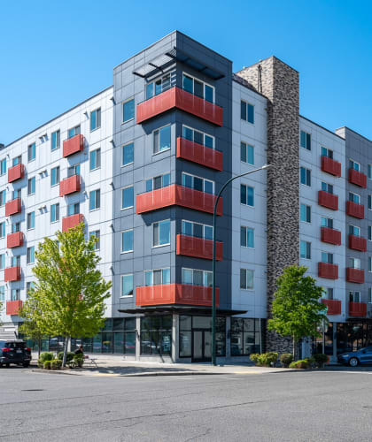 The Waterline | Apartments in Everett, WA