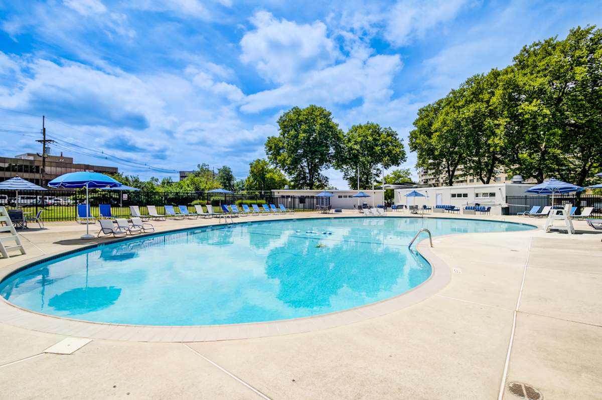 Cherry Hill Apartments | Premier at Cherry Hill