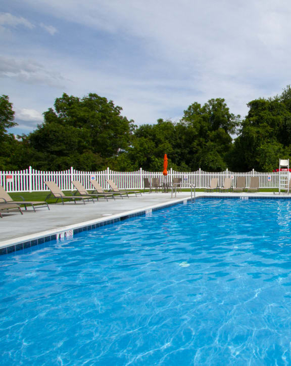 The Meadows at Bumble Bee Hollow | Apartments in Mechanicsburg, PA