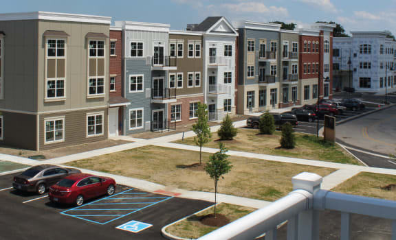 The Promenade at Founders Square | Apartments in Portage, IN