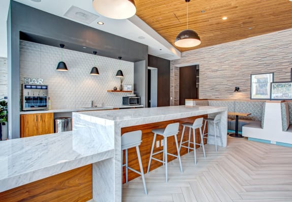 Chicago, IL Apartments | Eleven40 | Home
