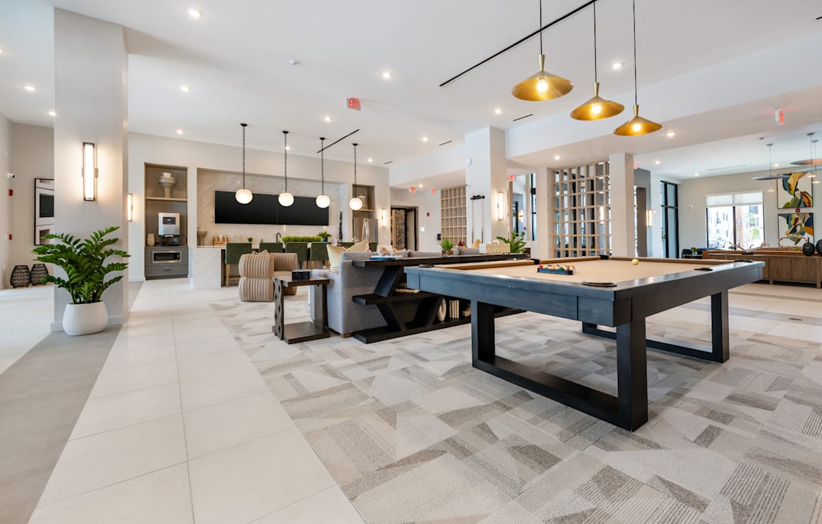 Marquee Square | New Apartments in Tampa | Seminole Heights