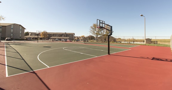 High Point East Apartments | Apartments in Wichita, KS