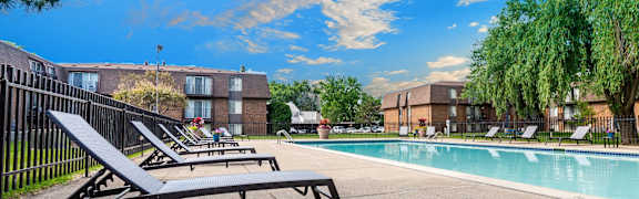 Harrison Township Apartments | Drawbridge Apartments East