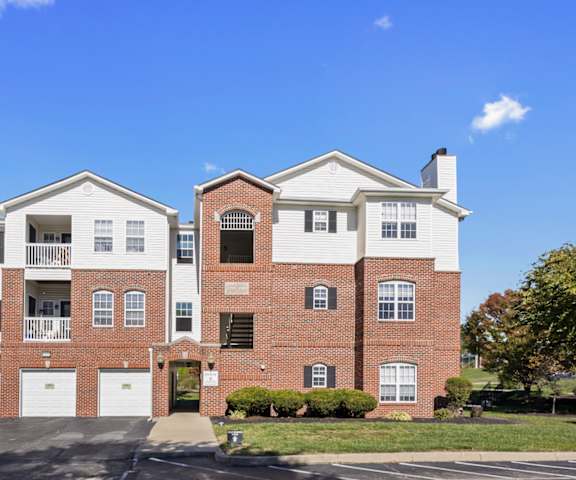 Woodlawn Apartments in Cincinnati | Fieldstone at Glenwood