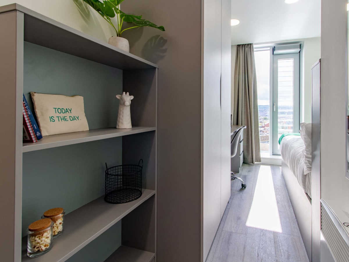 Photos and Video of The Gate in Sheffield