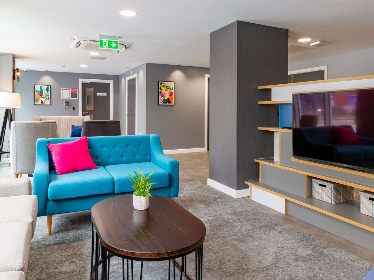 Photos and Video of The Gate in Sheffield