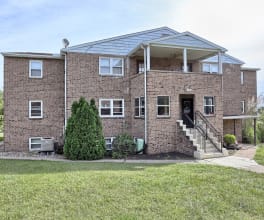 Laura Acres | Apartments in Harrisburg, PA | PMI