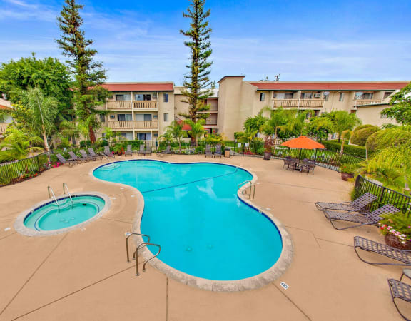 Apartments in Reseda | Los Angeles CA | 7722 Reseda Blvd.