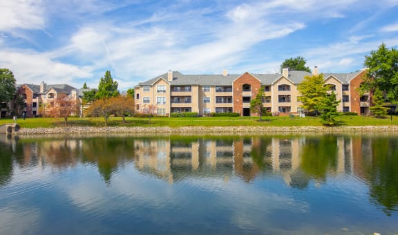 Luxury Apartments In Columbus, OH | Saw Mill Village