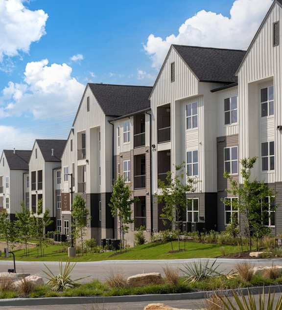 Luxury Apartments in Austin, TX | Lucent Apartments