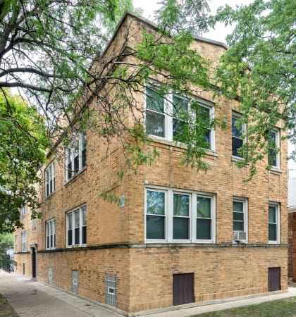 1641 N Lamon Avenue | Apartments in Chicago, IL
