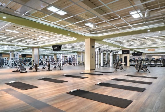 Luxury Apartments in Burlington, MA | Life Time Living Burlington