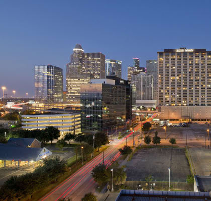 Midtown Houston Apartments | Midtown on the Rail