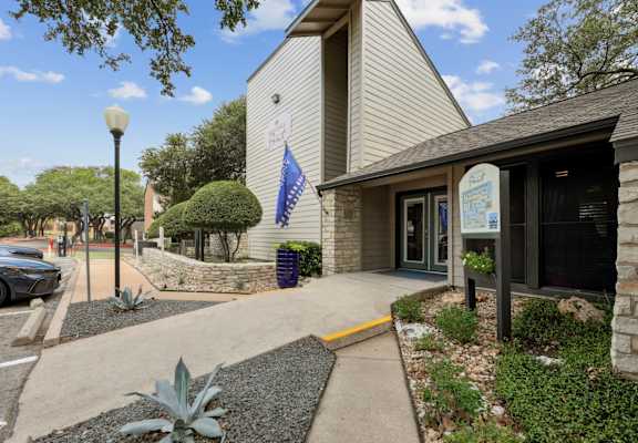 Westdale Pointe | Apartments in Austin, TX