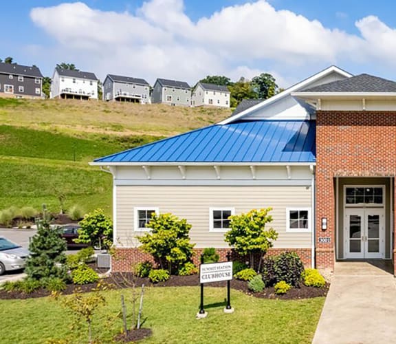 Apartments in South Park, PA | The Flats at Summit Station