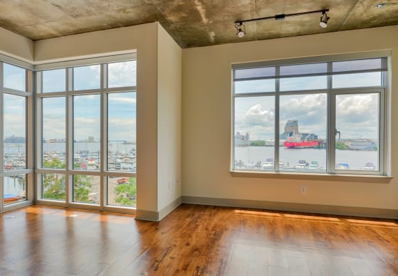 Luxury Apartments in Fells Point | The Crescent at Fells Point