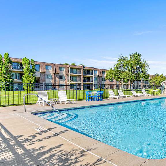 Grove Ridge | Apartments in Cottage Grove, MN