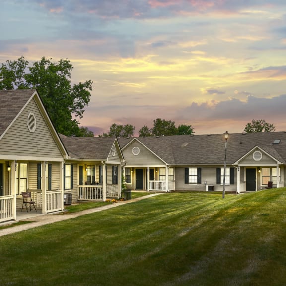Apartments on Norton Road | Oak Run Apartment Homes