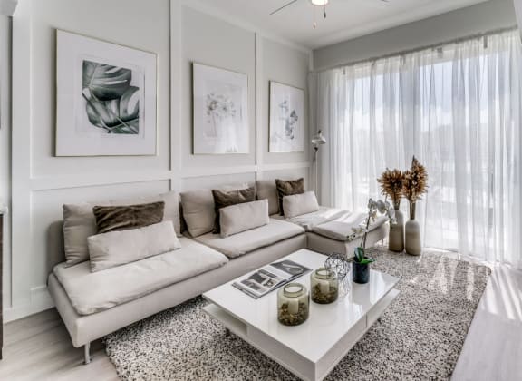 Decatur Apartments | Resia Willows