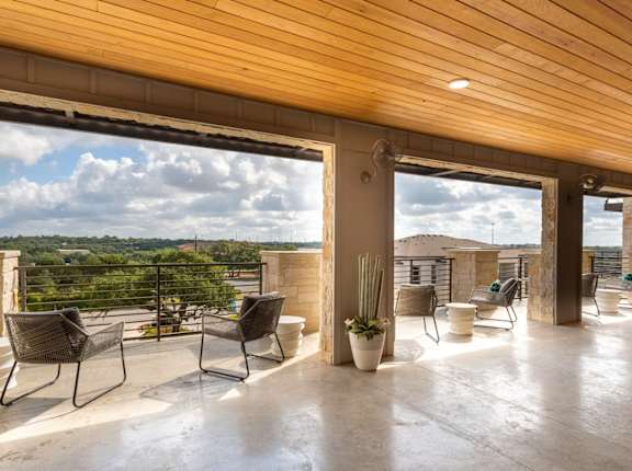 Lenox SoCo | Apartments in Austin, TX | RENTCafe