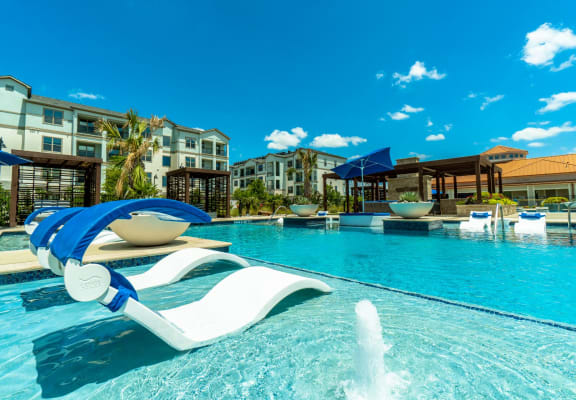 Luxury Apartments In Rowlett, TX | Park at Bayside
