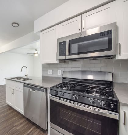 Apartments in Walker, MI on Alpine | Green Ridge Apartments