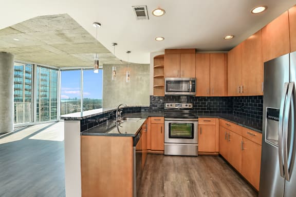 Downtown Tampa Apartments | Element Apartments