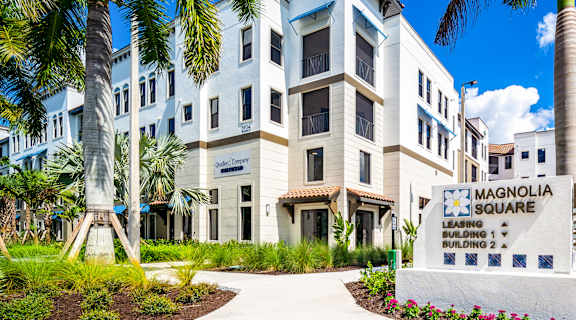 Apartments in Naples, FL | Magnolia Square | Home