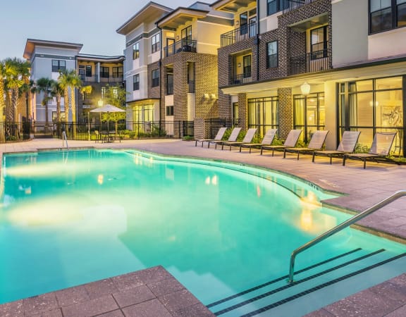 Centre Pointe Apartments in North Charleston, SC near I-26