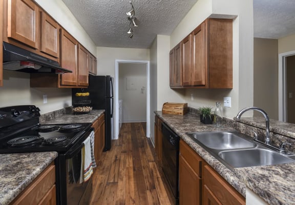 Apartments on Bethel Road, Columbus, Ohio | Island Club