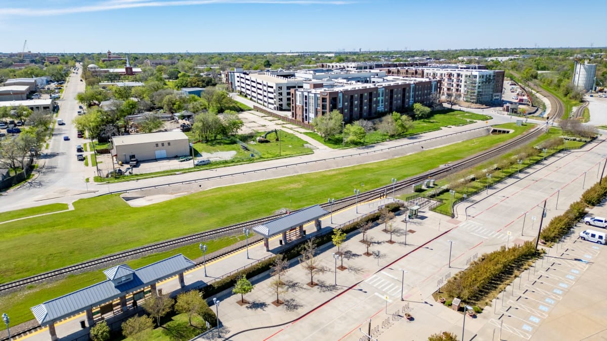 Downtown Lewisville Apartments | Station at Old Town