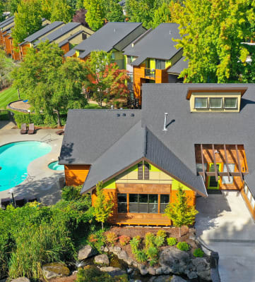 Squires Court | Apartments in Clackamas, OR