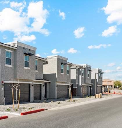 Avalon Townhomes | Apartments in Avondale, AZ