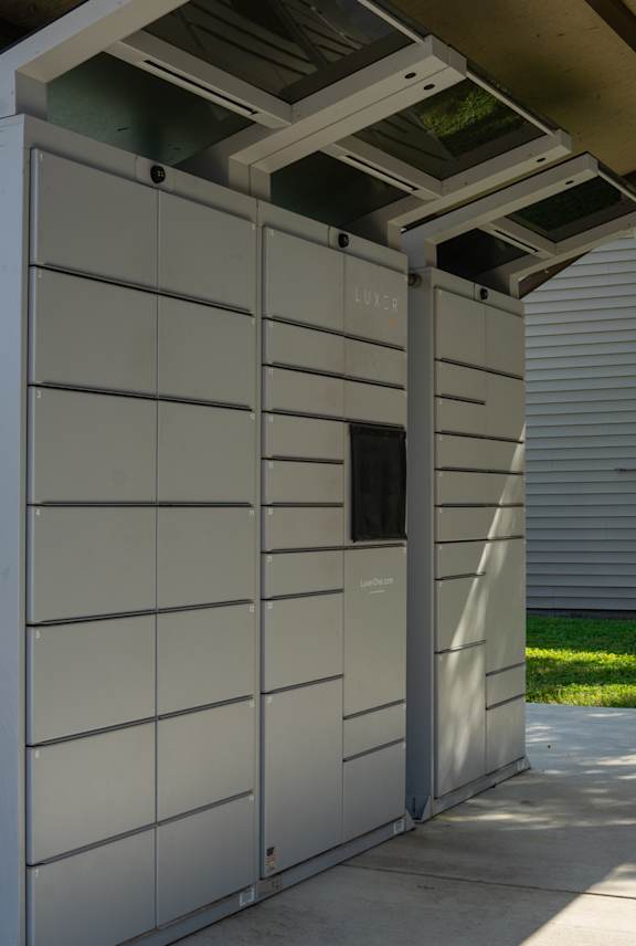 BORDERS | Apartments in Brownsville, TX