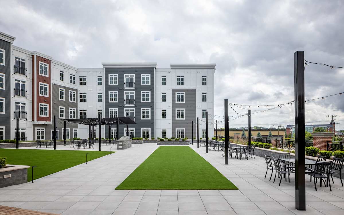 75 Canal | Apartments in Manchester, NH