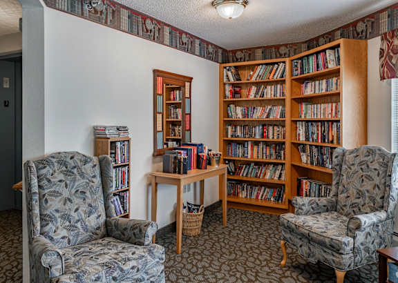 Silver Lake Pointe 55+ | Apartments in Mounds View, MN