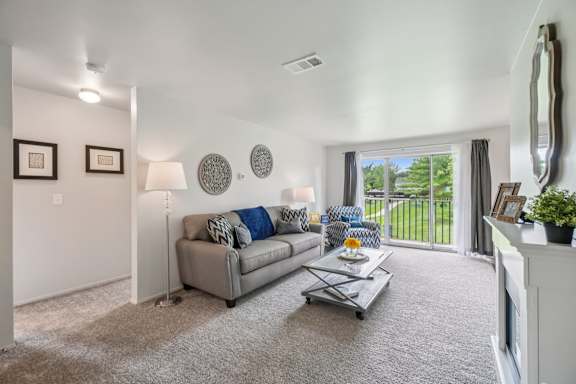 Harrison Township Apartments | Drawbridge Apartments East