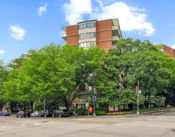 Woodley Park Apartments | Calvert House