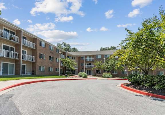 Hickory Ridge Place | Apartments in Columbia, MD