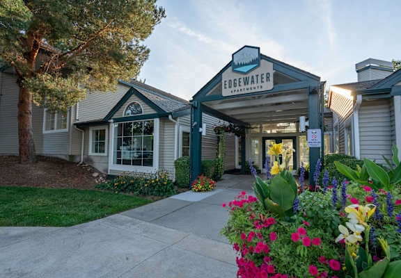 Lake Harbor Apartments in Boise | Edgewater Apartments-NEW | Apartments ...