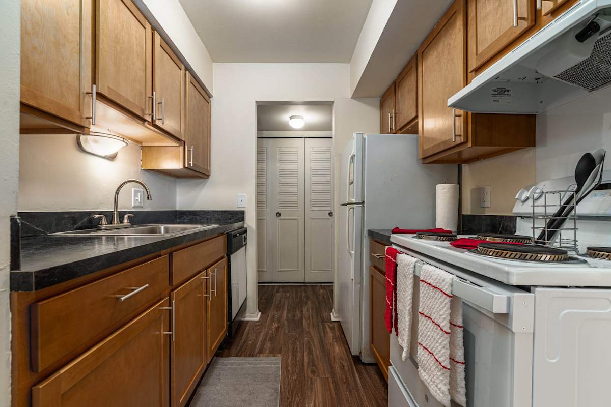 Harrison Township Apartments | Drawbridge Apartments East