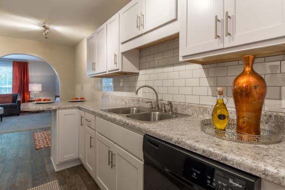 Luxury Apartments in Midtown Raleigh, NC | Shellbrook