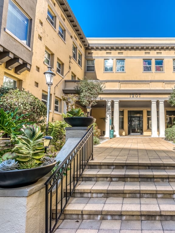 City View Apartments | Apartments in Los Angeles, CA