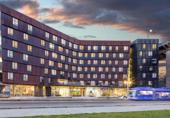 The Emery | Apartments in Portland, OR