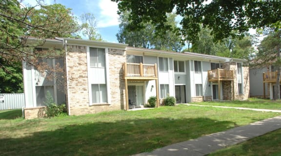 Spring Hill | Apartments in Shelby Twp, MI