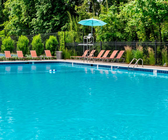 Luxury Apartments in Timonium MD | Padonia Village Apartments