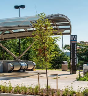 Apartments Near Stadium Armory Metro | Park Kennedy Apartments