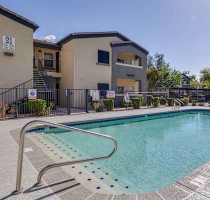 Apartments in North Phoenix | Villas on Bell